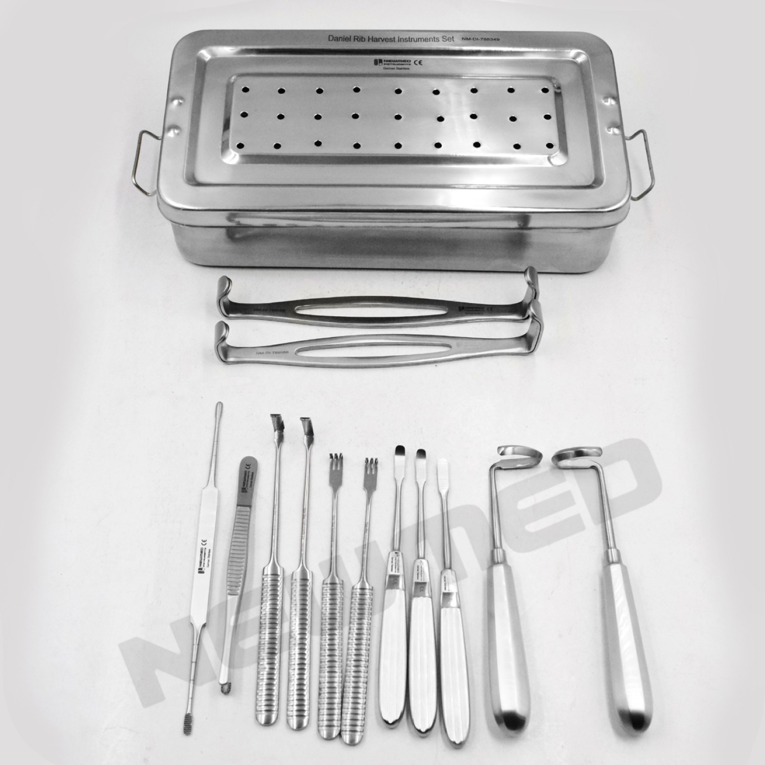 Rib Harvest Instruments - Daniel Gubisch | New Med Instruments