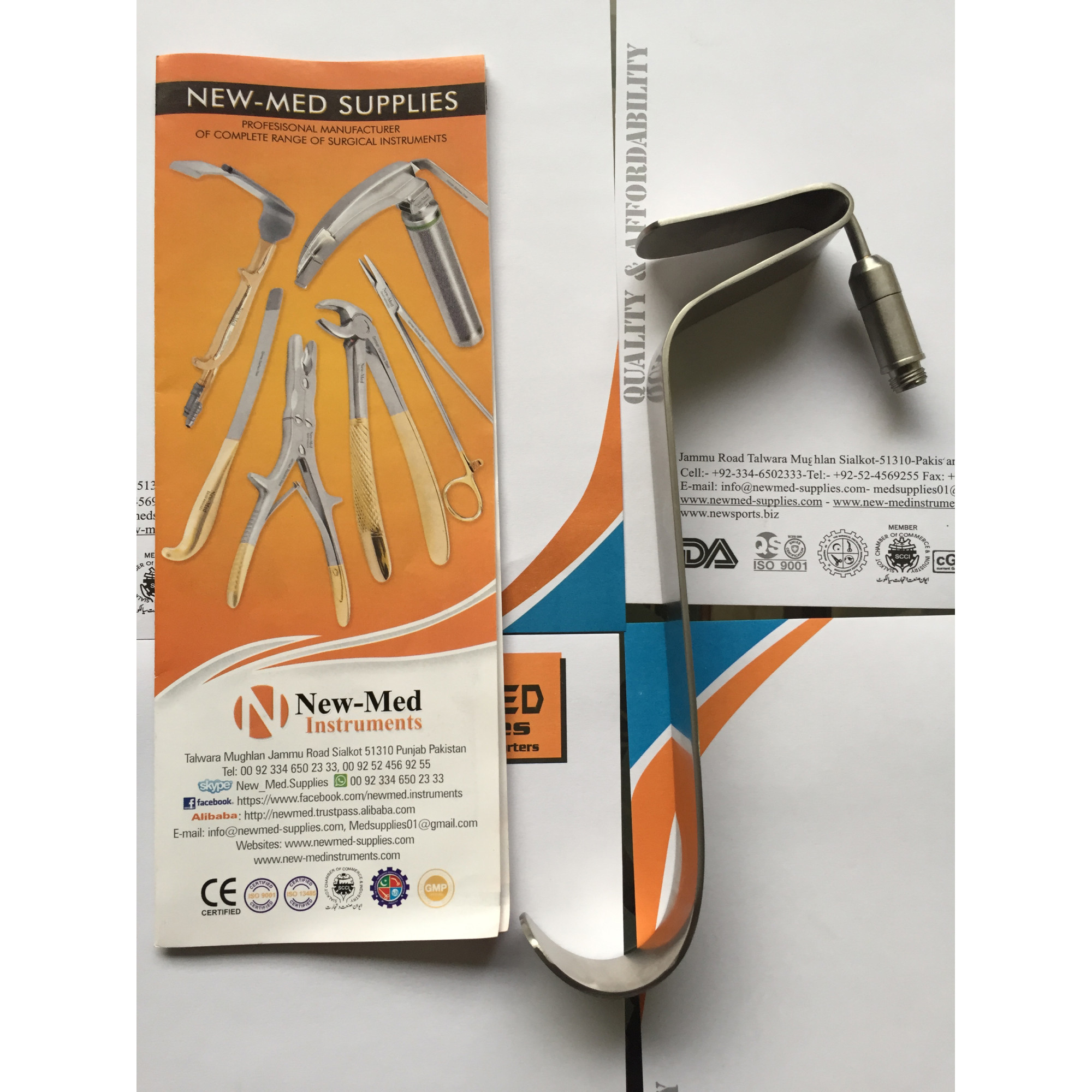 Lighted Freeman Flap Retractor | New Med Instruments